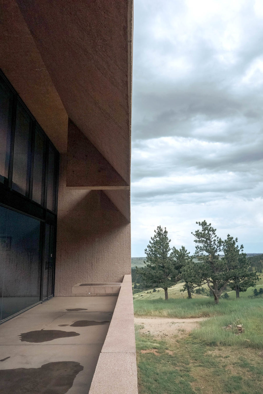 Timeless Modern: The I.M. Pei Mesa Lab - Boulder, CO — Vera Iconica ...